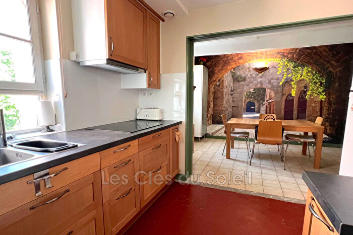 Le Revest-les-Eaux : Maison 3 pièces à vendre