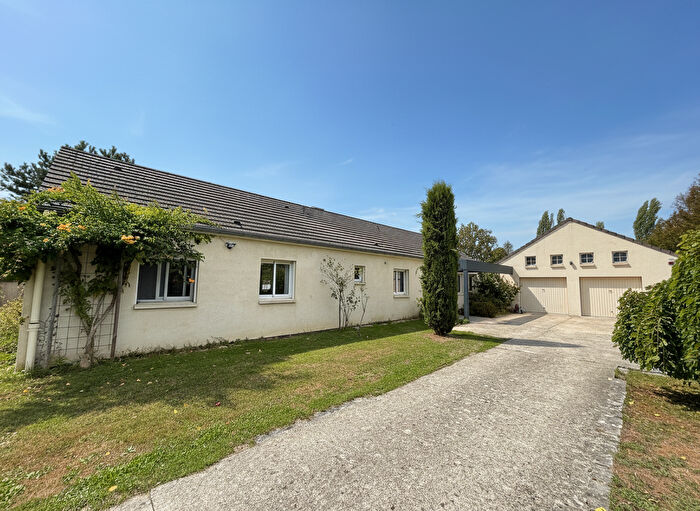Les Essarts-le-Roi : Maison 7 pièces à vendre