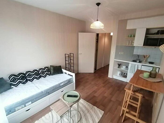 Appartement à louer - Trois Quartiers-Centre Ville, Poitiers - 1 pièce
