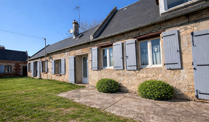 Maison à vendre - Noyon, Mont Saint-Simeon - 5 pièces - 3 chambres