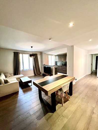 Appartement 4 pièces à louer - Vanves, Centre Saint-Rémy