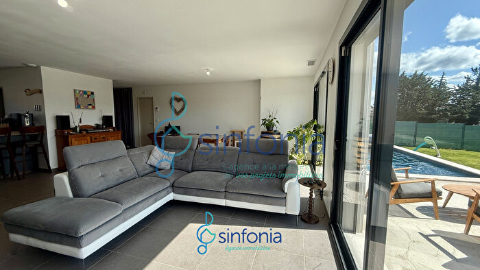 Maison à vendre - Arpaillargues-et-Aureillac - 5 pièces - 4 chambres