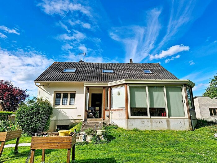 Maison 6 pièces à Hennezis, à vendre