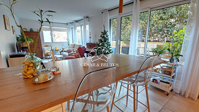 Appartement à vendre - Tassin-la-Demi-Lune, LHorloge - 3 pièces - 2 chambres