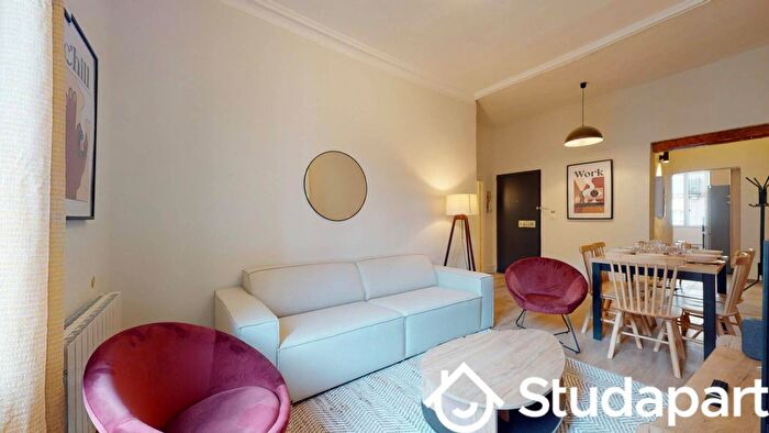 Appartement à louer - Comédie, Montpellier - 1 pièce - 2 chambres