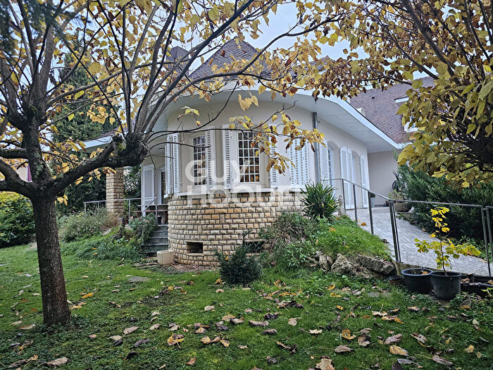 Maison à vendre - Miribel - 6 pièces - 4 chambres