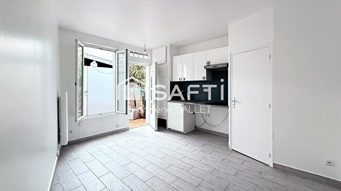 Appartement 1 pièce à Achères, Centre-ville, Cité de la Barricade, à vendre