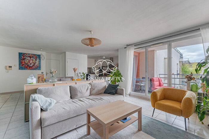 Appartement à vendre - Lyon e , Vaise, Rochecardon - 4 pièces - 3 chambres