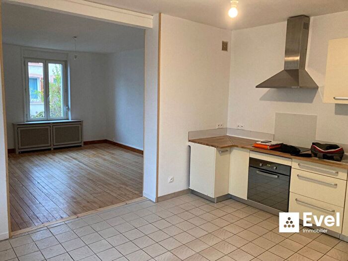 Maison à louer - Dombasle Nord Centre-Mairie, Dombasle-sur-Meurthe - 4 pièces - 3 chambres