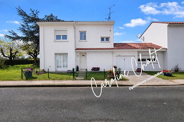 Saint-Médard-de-Guizières : Maison 4 pièces à vendre