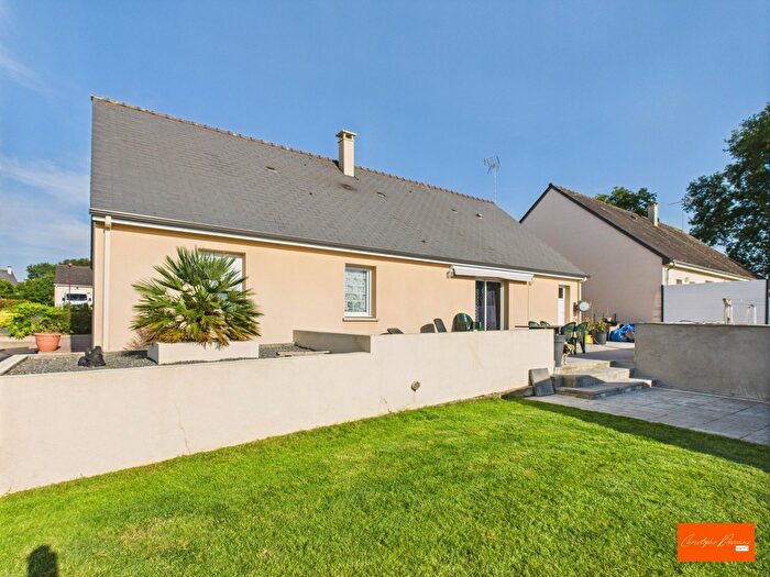 Maison à vendre - Saint-Fraimbault-de-Prières - 6 pièces - 4 chambres