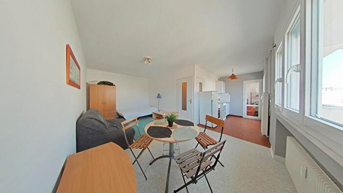 Saint-Étienne, Bernay, Valfuret : Appartement 1 pièce à louer