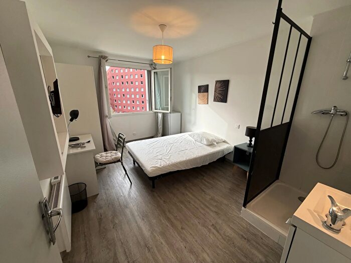 Appartement 1 pièce à louer à Nice, Arenas