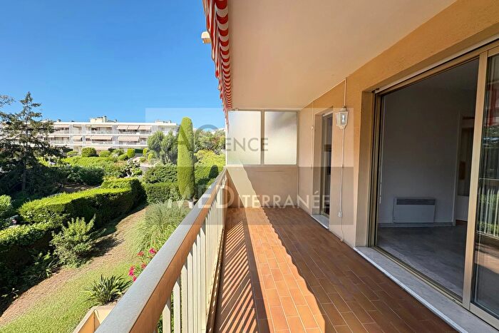 Appartement 1 pièce à louer à Antibes, Antibes-les-Pins, Trianon, Le Fournel, Peyregoue