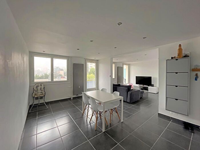 Appartement à vendre - Saint-Étienne, Solaure, Croix de lOrme, Le Mont, La Jomayère - 5 pièces - 2 chambres