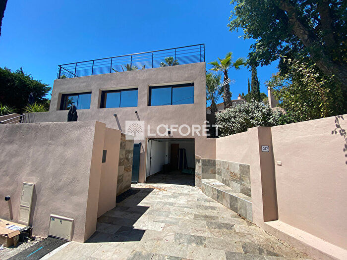 Maison 4 pièces à louer à Fréjus, Saint-Aygulf