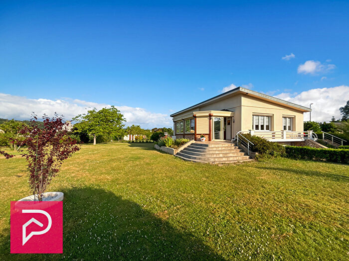 Maison 6 pièces à vendre - Beaumont-le-Roger