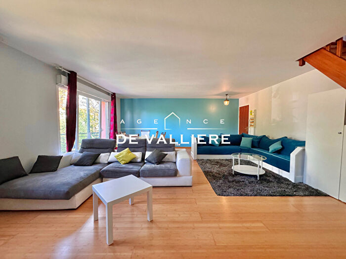 Appartement à vendre - Nanterre, Centre-ville - 4 pièces - 3 chambres