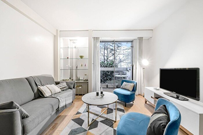 Appartement à louer - Auteuil Sud, Paris ème arrondissement - 2 pièces - 1 chambre