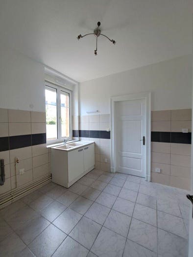 Appartement 4 pièces à Centre Ville-Mairie-Ville Basse, Rombas, à louer