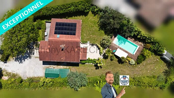 Maison 9 pièces à vendre à Josse