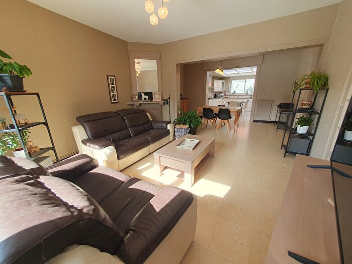 Maison à vendre - Renescure - 6 pièces - 4 chambres