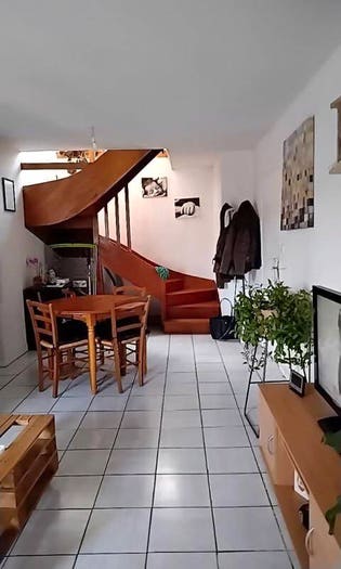 Centre Ville, Autun : Appartement 3 pièces à louer