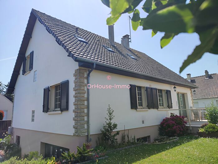 Douvres-la-Délivrande : Maison 8 pièces à vendre