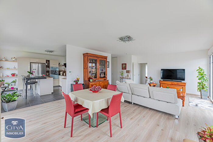 Appartement 4 pièces à vendre à Saint-Cyr-sur-Loire, La Ménardière