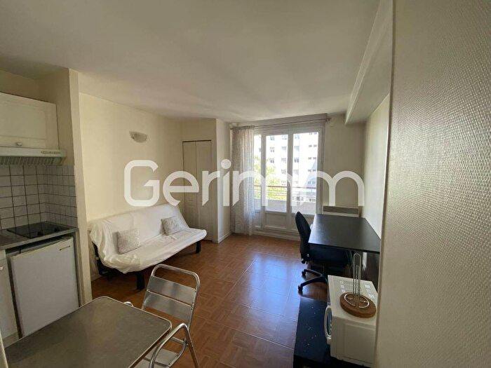 Allies-Clos d'Or, Grenoble : Appartement 1 pièce à louer