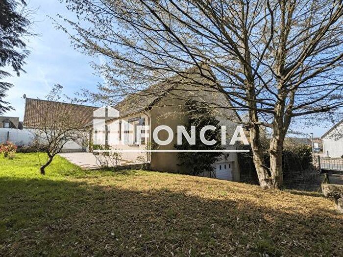 Maison à louer - Courgenard - 4 pièces - 3 chambres