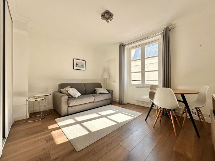 Appartement 1 pièce à louer - Paris 3ème, Archives