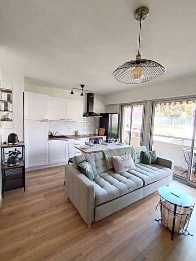 Roquebrune-Cap-Martin : Appartement 1 pièce à louer