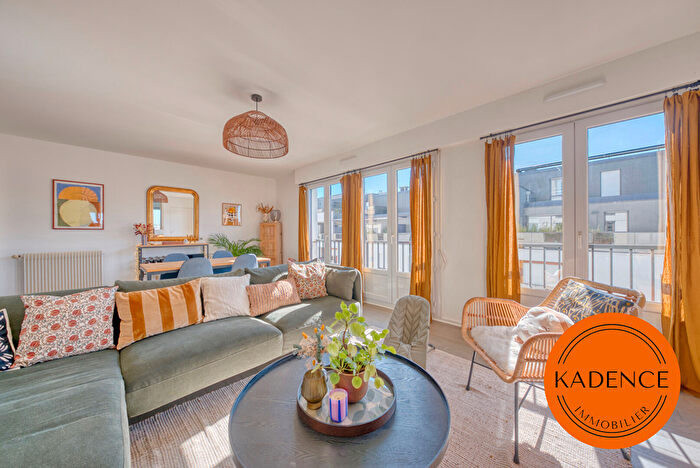 Appartement 4 pièces à Quartiers Nord-Est, Jeanne d'Arc, à vendre