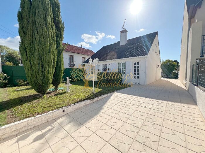 Maison à vendre - Pontault-Combault, Mairie, Rouxel - 6 pièces - 3 chambres