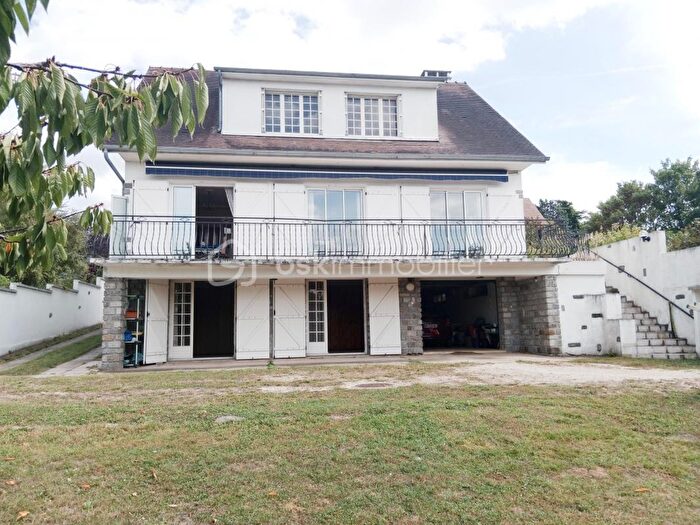 Maison à vendre - Montgeron, La Forêt - 8 pièces - 6 chambres