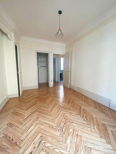 Appartement 3 pièces à Saint-Étienne, Tardy, Colline des Pères, Bizillon, à louer