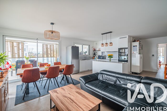 Appartement à vendre - Ambilly - 4 pièces - 3 chambres