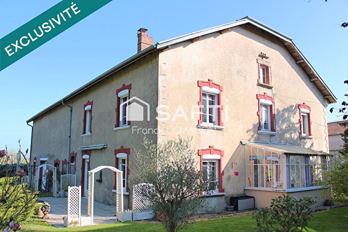 Maison à vendre - Montigny-devant-Sassey - 9 pièces - 4 chambres