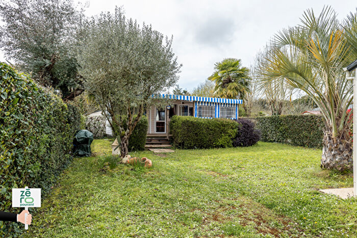 Maisons à vendre et appartements à louer - 1