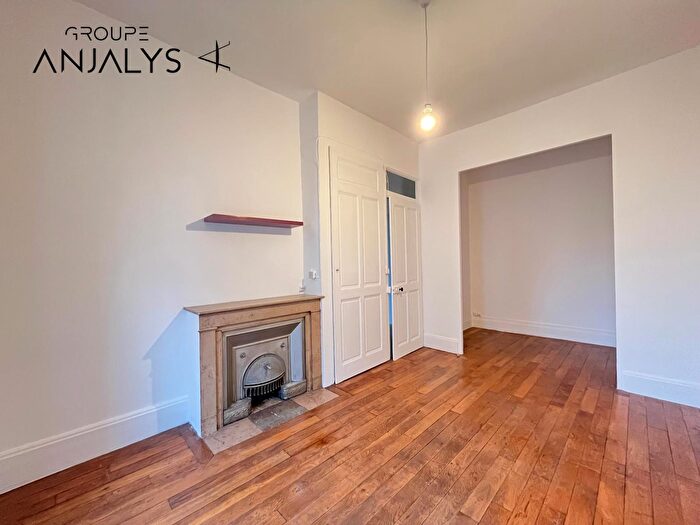 Appartement à louer - Lyon e , Vaise, Rochecardon - 1 pièce - 1 chambre