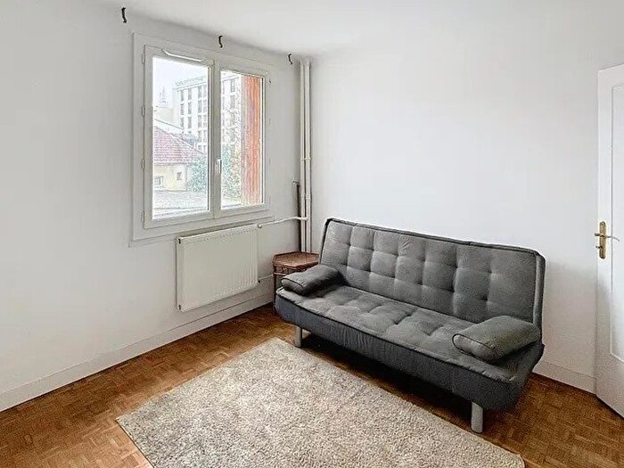 Appartement à vendre - Saint-Denis, République, Gare - 3 pièces - 2 chambres