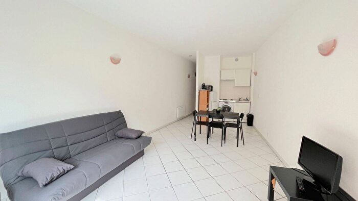 Appartement à louer - Nord Ouest, Saint-André-de-Cubzac - 1 pièce