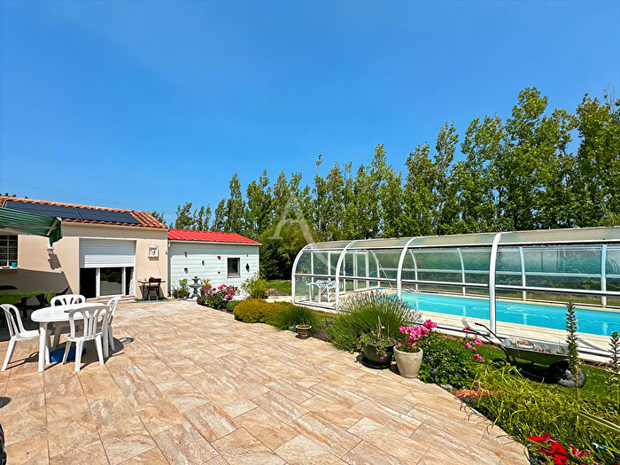 Maison à vendre - Le Perrier - 5 pièces - 3 chambres