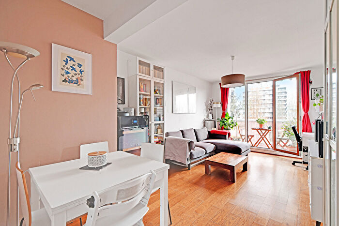 Appartement à vendre - Paris e , Barbès, Château Rouge - 3 pièces - 2 chambres