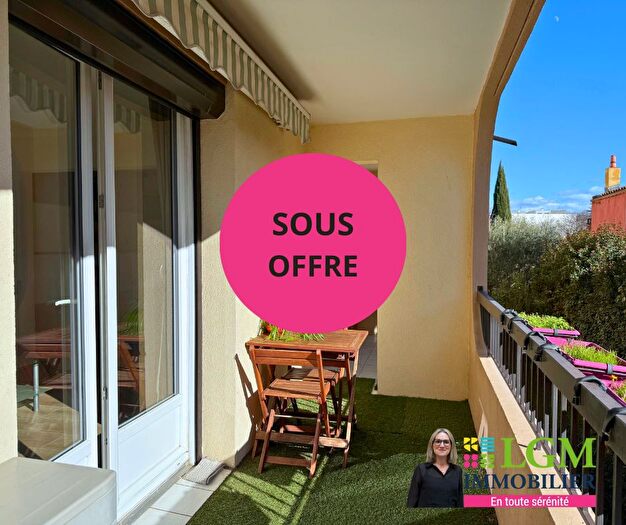 Appartement à vendre - Nîmes, Ville Active - 3 pièces - 2 chambres