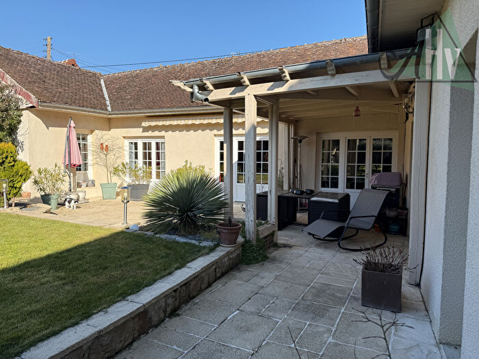 Maison à vendre - Nogent-sur-Seine - 5 pièces - 4 chambres