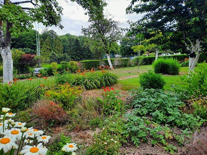 Maison à louer - Bagnoles de lOrne Normandie - 6 pièces - 5 chambres