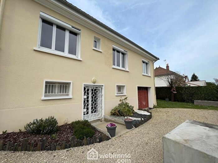 Maison à vendre - Saint-Benoît - 5 pièces - 3 chambres