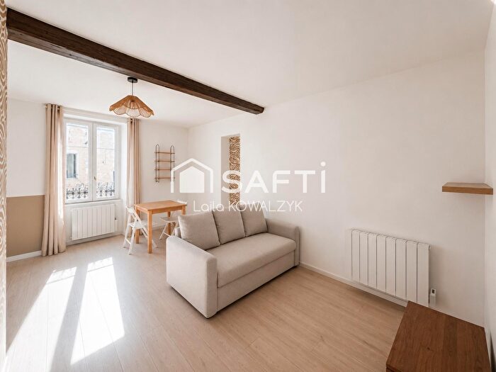 Appartement 2 pièces à Bourgoin-Jallieu, Centre-ville, Pont Saint-Michel, à louer